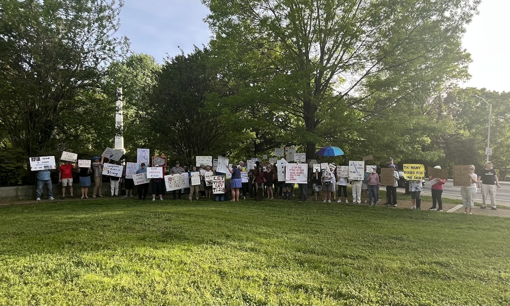 Wednesday Movement Sign Wave - Northeast Neighbors (Lauraville) · Baltimore Sign Waves